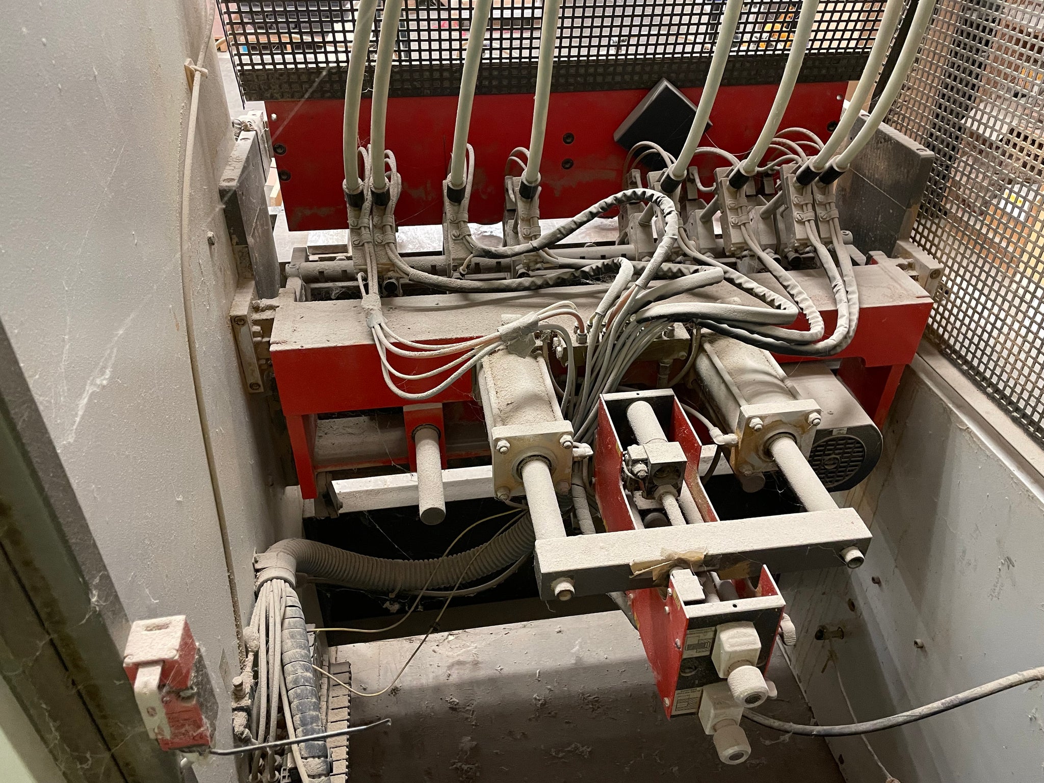 Used 1999 Gannomat Elite 25 Automatic Drill and Dowel Insertion Machine ...